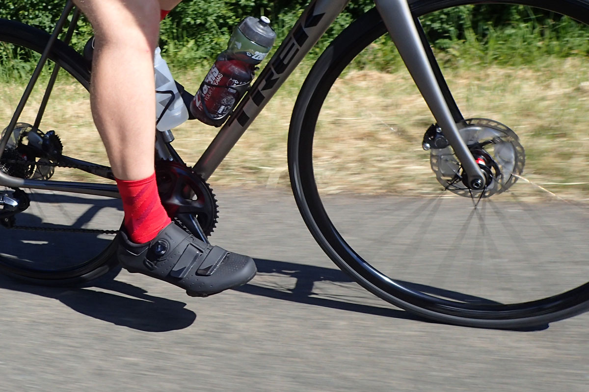 Shimano RP4 Cycling Shoes Review - Triathlon Vibe